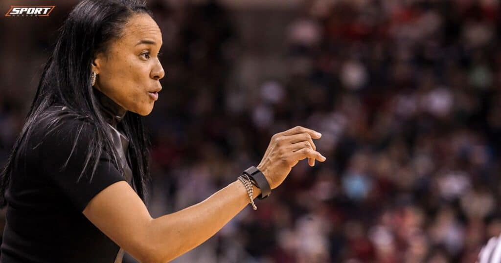 Dawn Staley Wife Know About South Carolina Coach Special Bond With Lisa ...